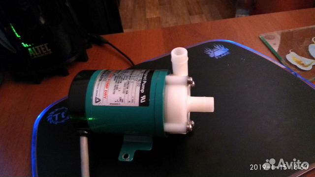 Помпы водяные Iwaki Magnet Pump MD-10 и MD-15R-NL3