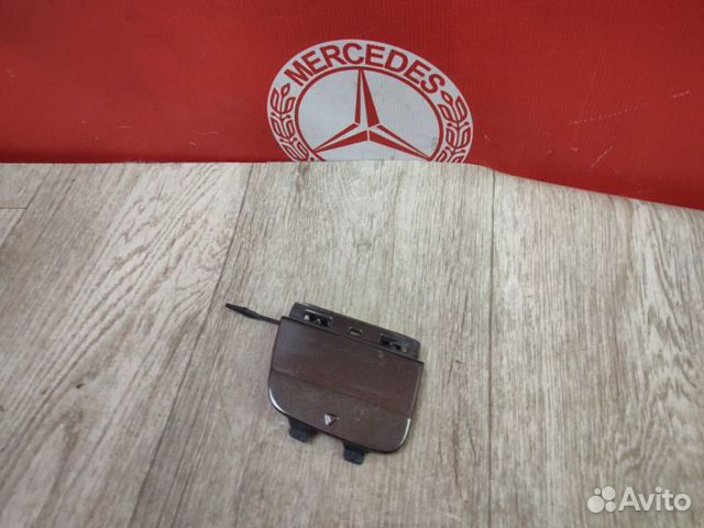 Заглушка бампера передняя Mercedes-Benz Gla-Class купить в Москве ...